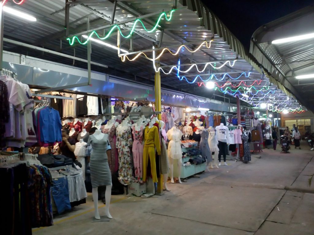 Exploring the Vibrant Flea & Street Markets of Cambodia - Tripwordwide ...